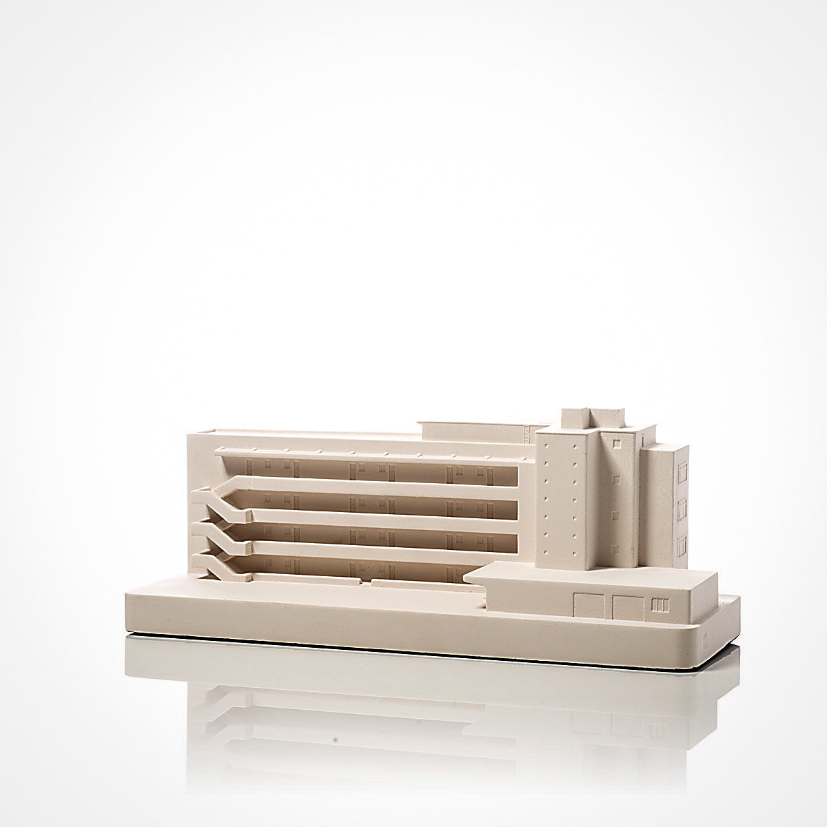 Architectural Model Isokon Building – Isokon Gallery